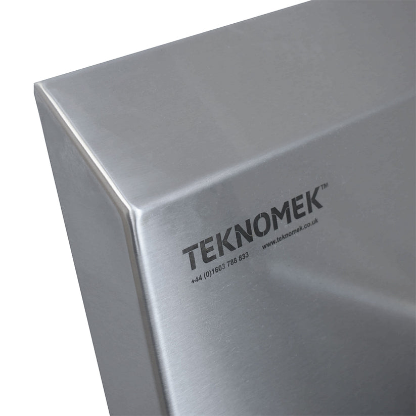 Stainless steel three station knee operated wash trough | Teknomek
