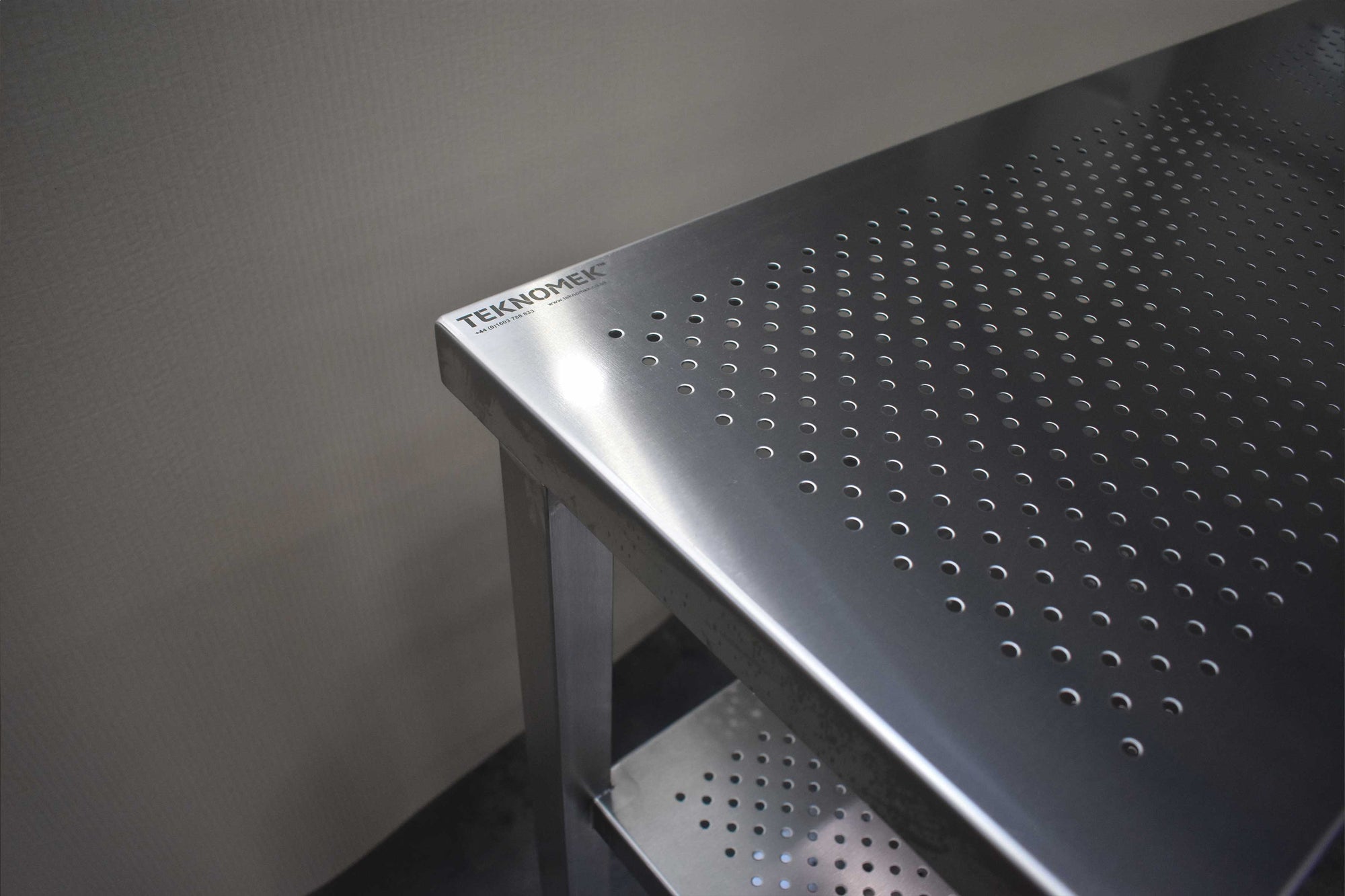 Read our stainless steel guides | Teknomek